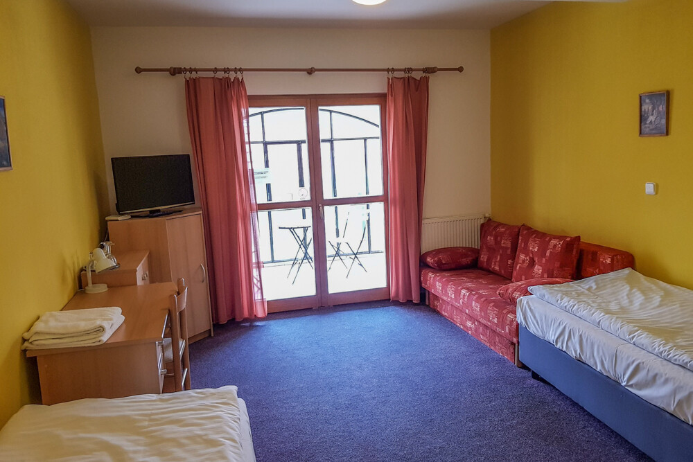 Hotel Rustikal - ubytování, catering a vinařství v Hustopečích | Z-AGENCY